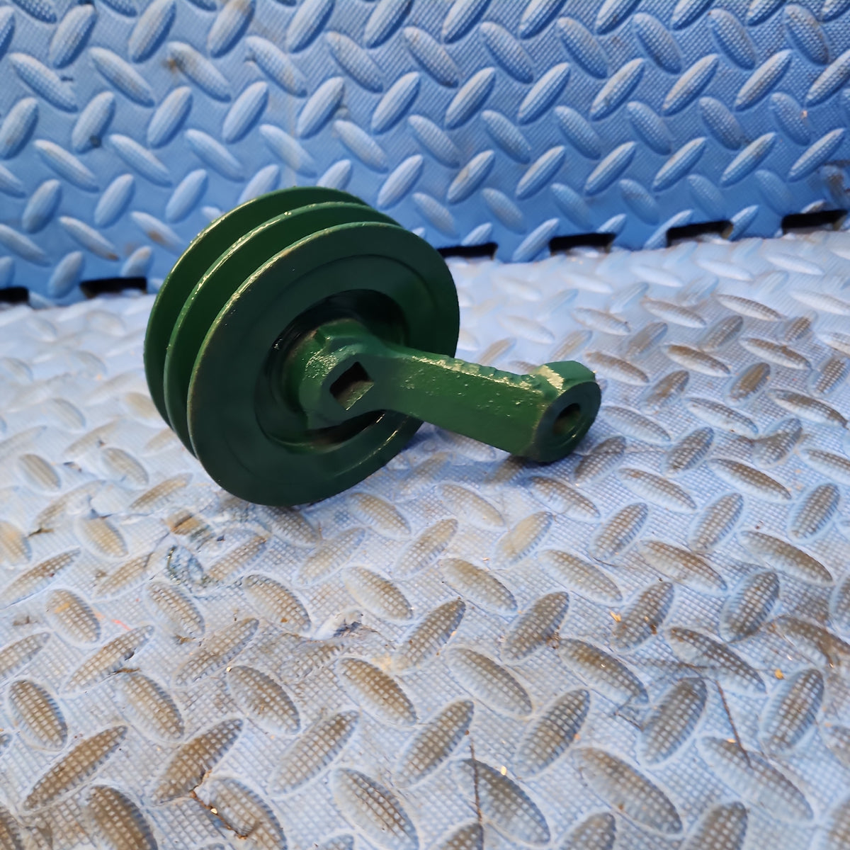 TAMD60 6 Cylinder Diesel Engine Lever 465473 And Twin V Belt Pulley 41 ...