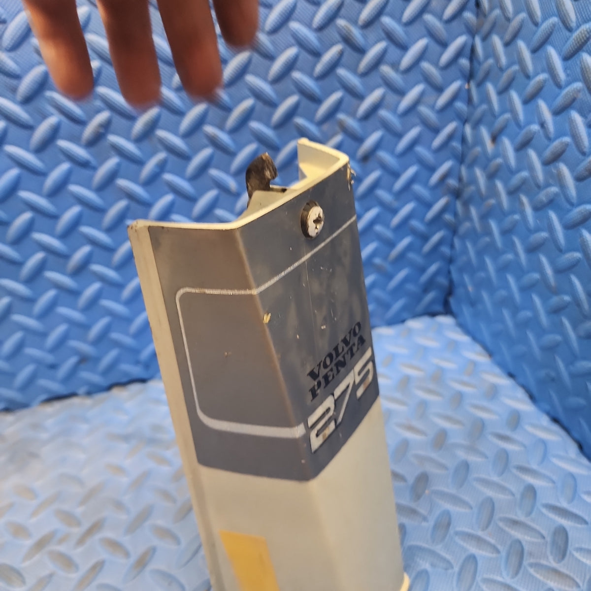 Volvo Penta Outdrive Shift Linkage Cover 270 275 280 285 290 851067 10 ...