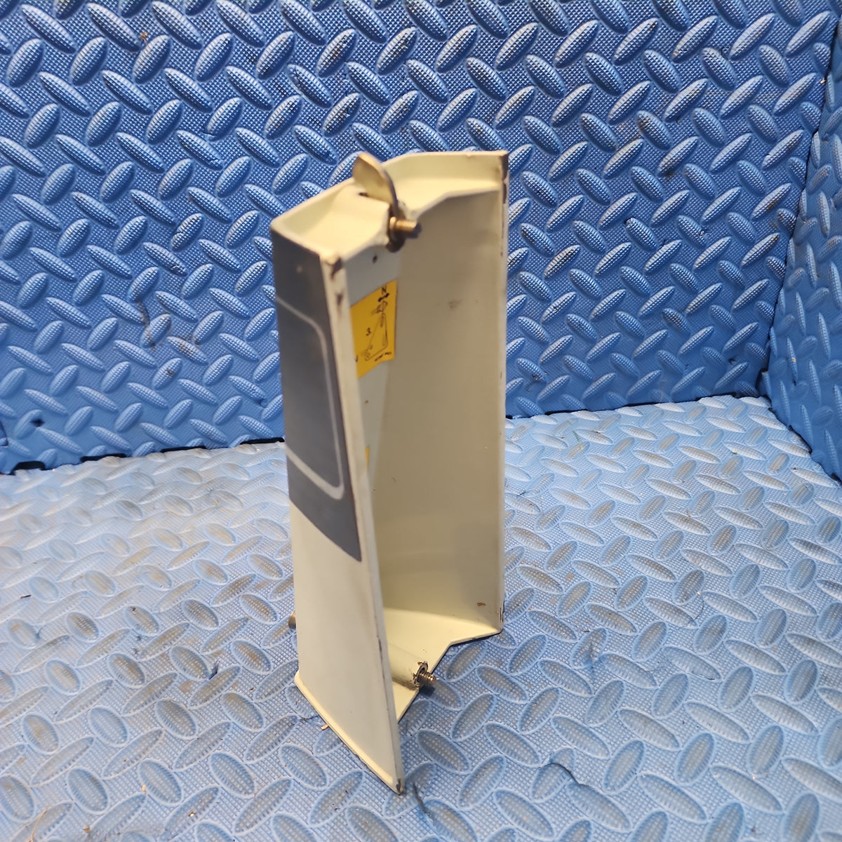 Volvo Penta Outdrive Shift Linkage Cover 270 275 280 285 290 851067 10 ...