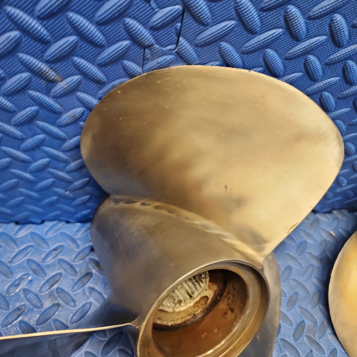 Volvo Penta DP-SM F6 Propeller Set Front 3851466 Rear 3851476 Stainles ...