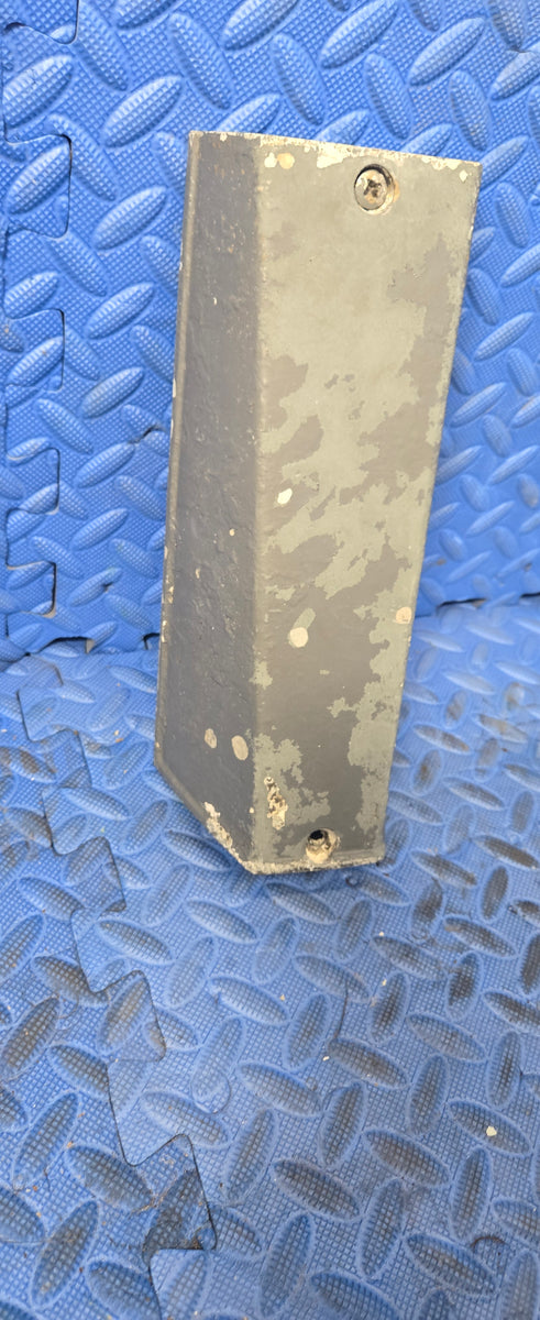 Volvo Penta Outdrive Shift Linkage Cover 270 275 280 285 290 851067 10 ...