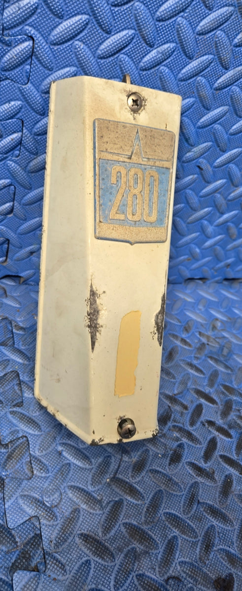 Volvo Penta Outdrive Shift Linkage Cover 270 275 280 285 290 851067 10 ...