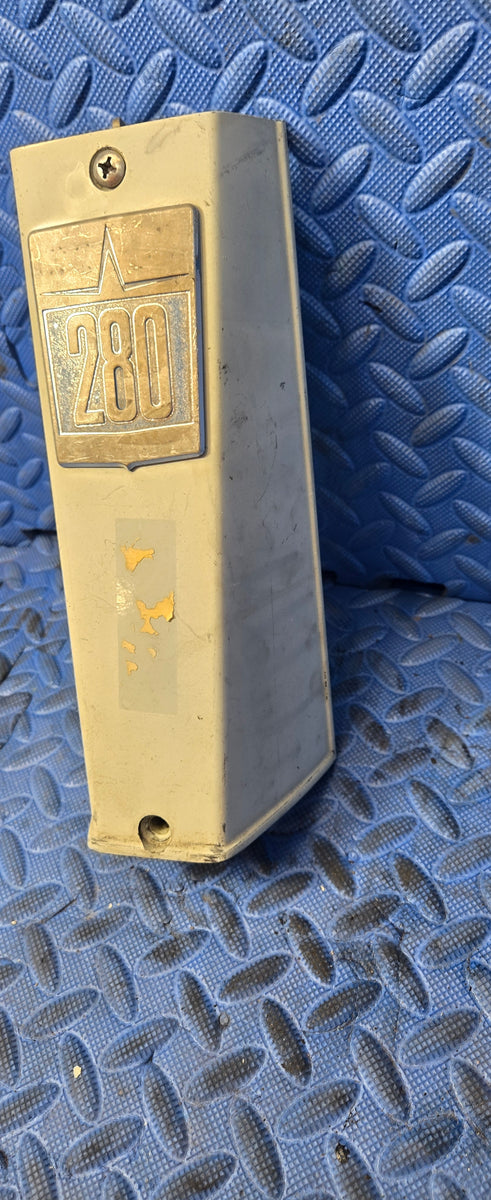 Volvo Penta Outdrive Shift Linkage Cover 270 275 280 285 290 851067 10 ...