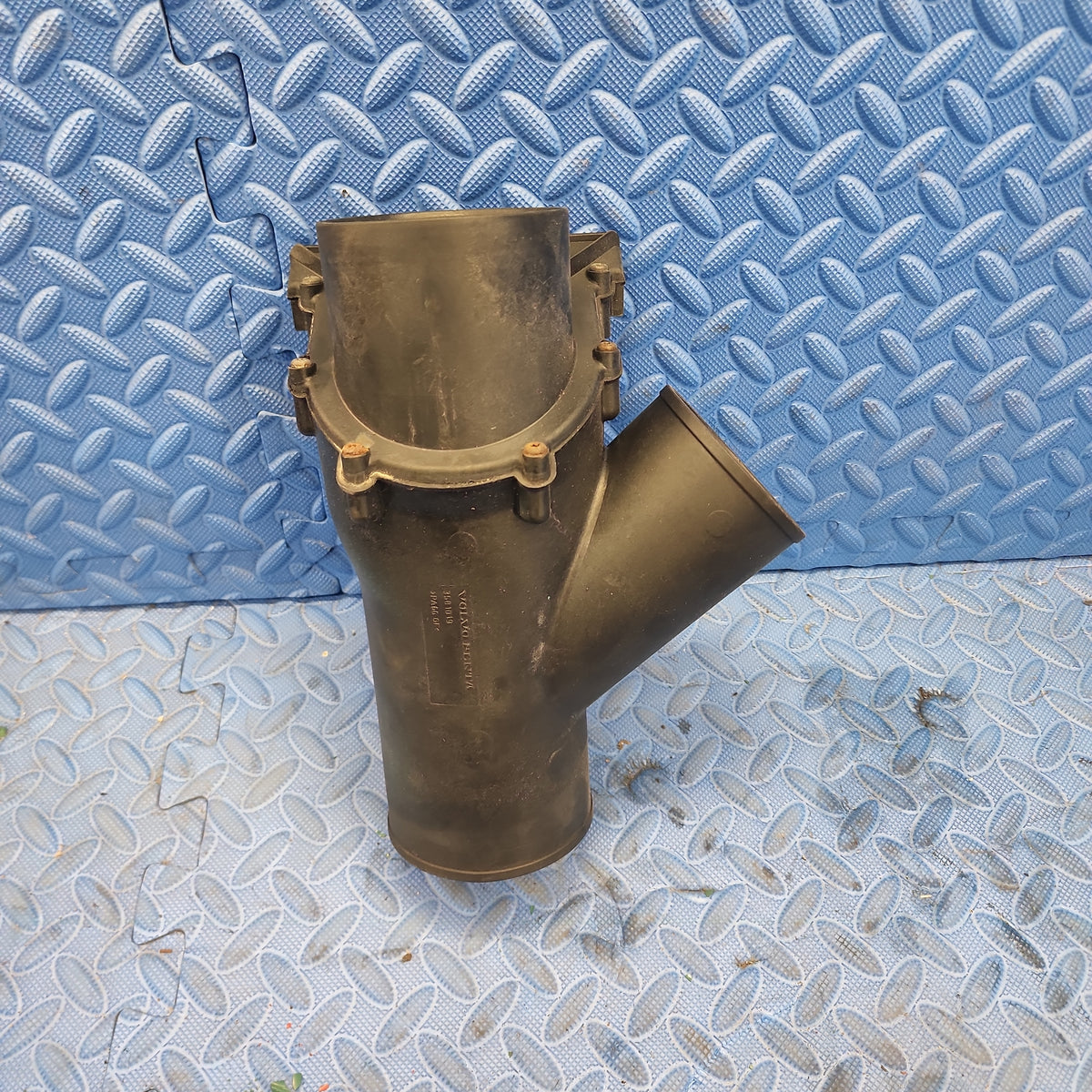 Volvo Penta KAMD44 6 Cylinder Diesel Engine Check Valve 3581019 ...