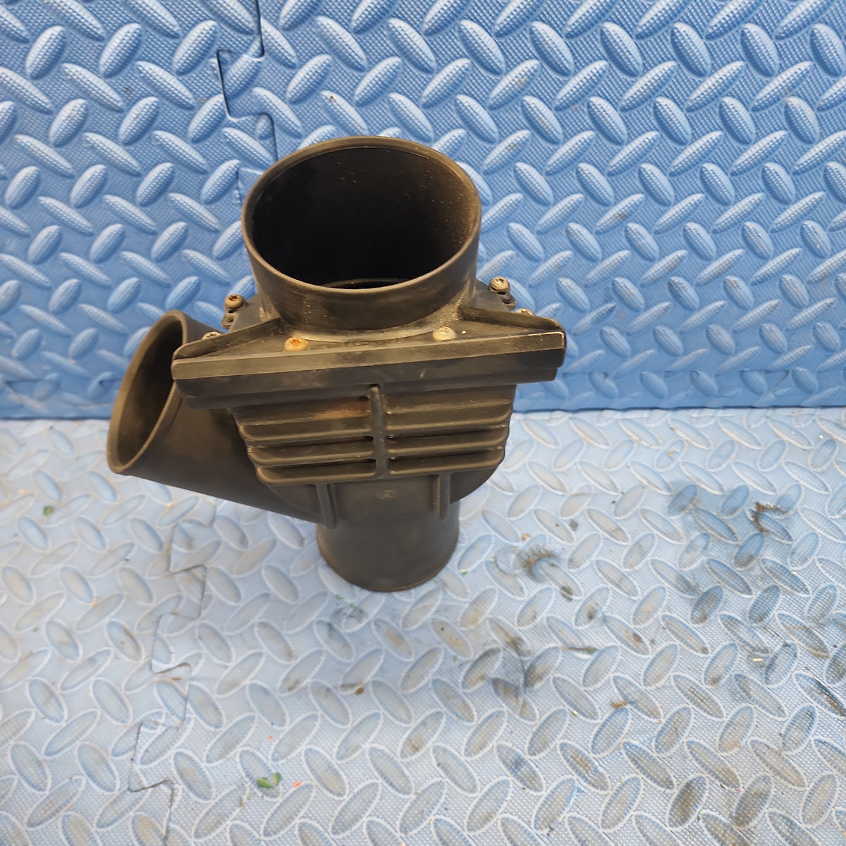 Volvo Penta KAMD44 6 Cylinder Diesel Engine Check Valve 3581019 ...