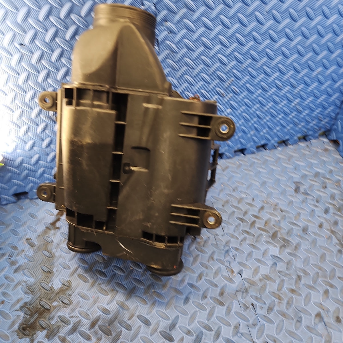 Volvo Penta D6 350 Diesel Engine Air Cleaner Box 3818355 – VolvoPentaAndrew